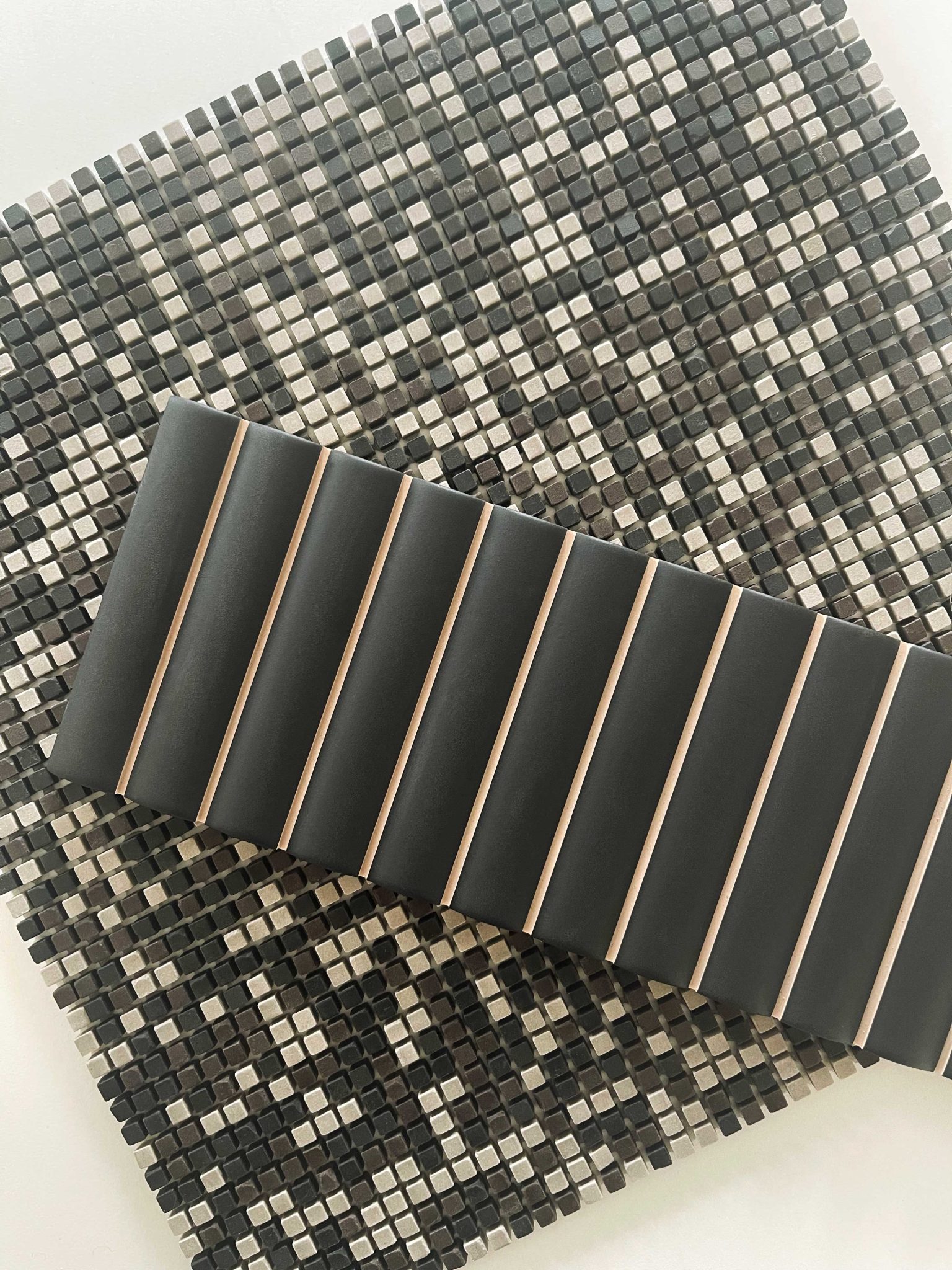 Black - Micro